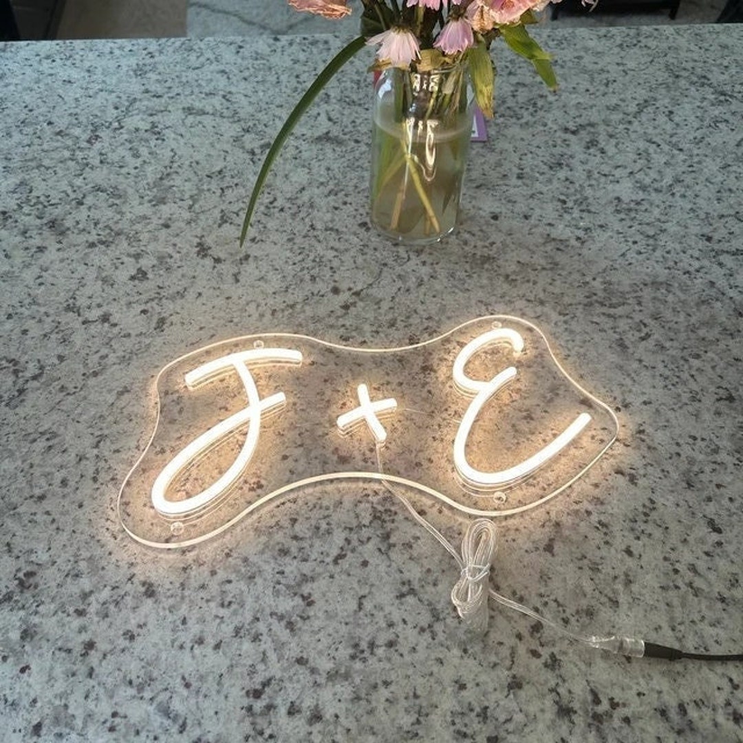 Minimalist Initials Neon Wedding Sign, Personlized Wedding Initials ...