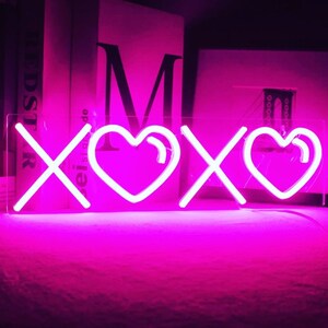 XOXO LED Neon Sign, Kiss and Hug Led Neon Sign, Pink Vibes Neon Light ...