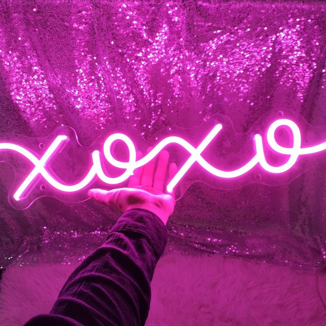 XOXO LED Neon Sign, Kiss and Hug Led Neon Sign, Pink Vibes Neon Light ...