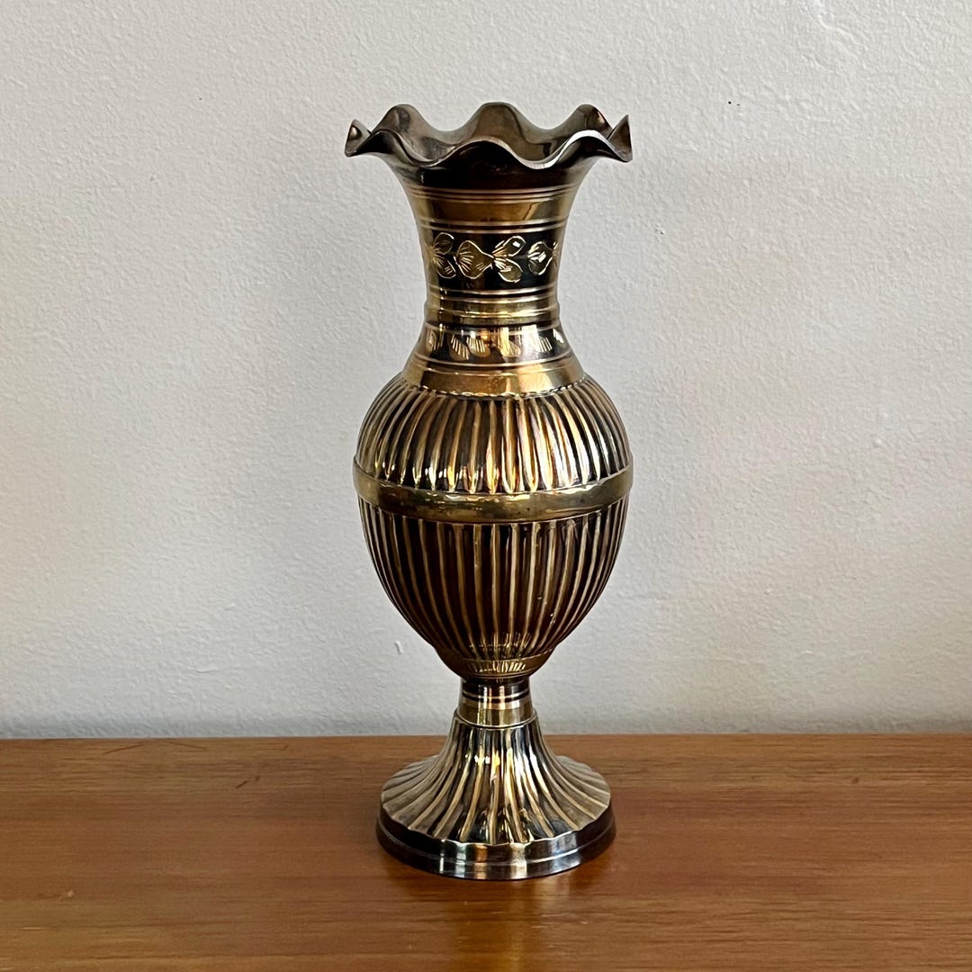 Vintage Brass Vase Ribbed Etched,victorian Style Ruffled Collar Fluted ...