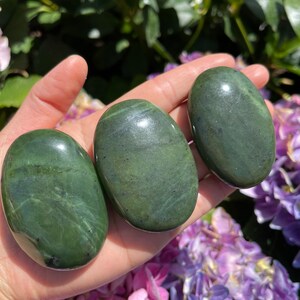 Nephrite Jade Palm Stones（2.3”）- Nephrite Jade - Healing Crystal and ...