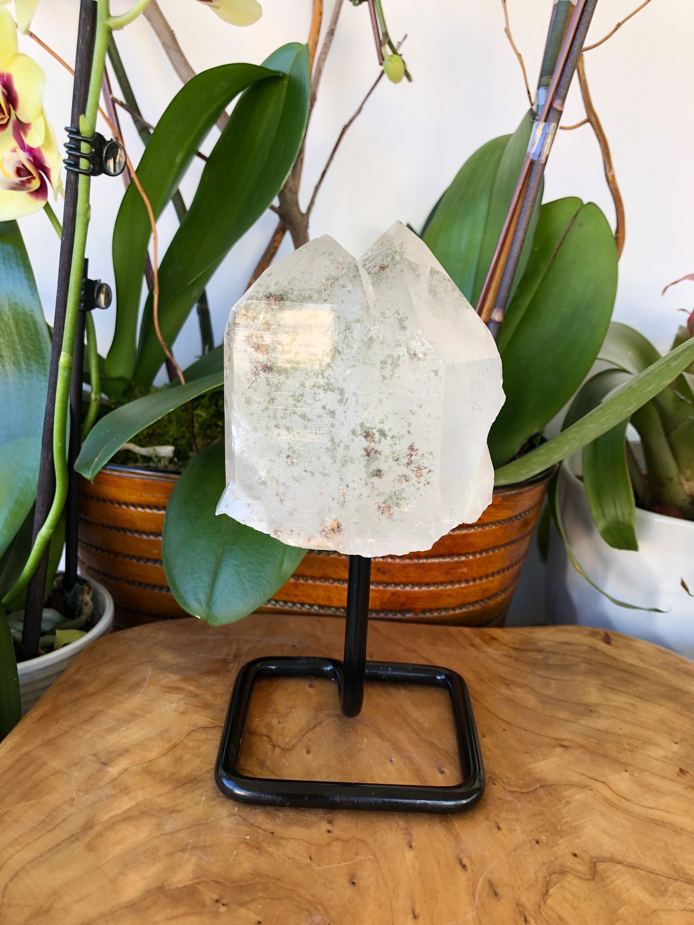Crystal Quartz On Metal Stand 1 lb 7 oz Clear Quartz On - Etsy.de