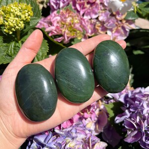 Nephrite Jade Palm Stones（2.3”）- Nephrite Jade - Healing Crystal and ...