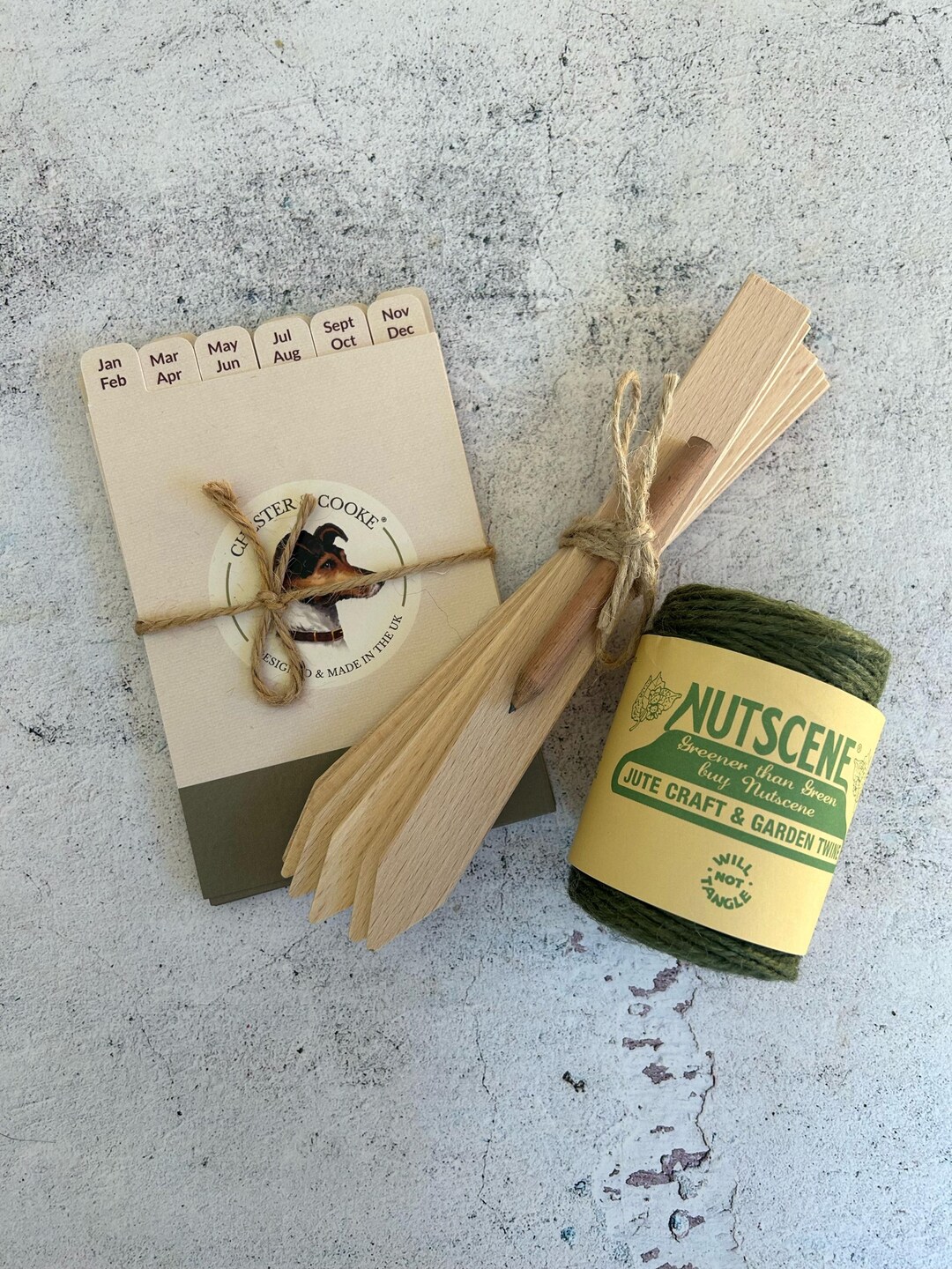 Gardening Gift Set: Wooden Plant Labels, Jute Twine, Seed Divider Cards ...