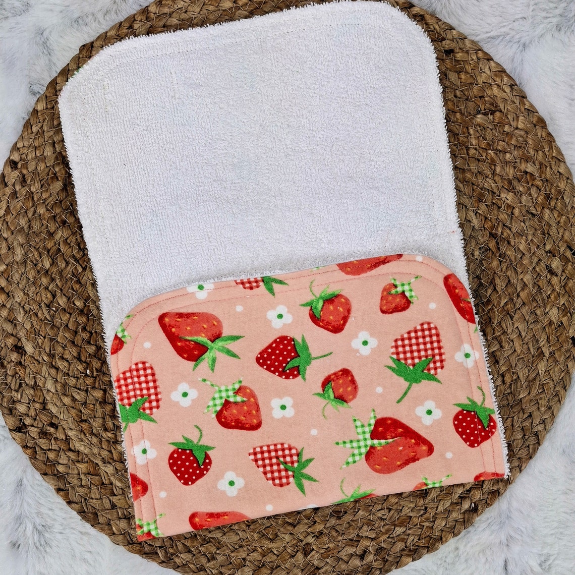 Strawberry Daisy Burp Cloth, Soft Flannel & Terry Absorbent Burp Rag - Etsy