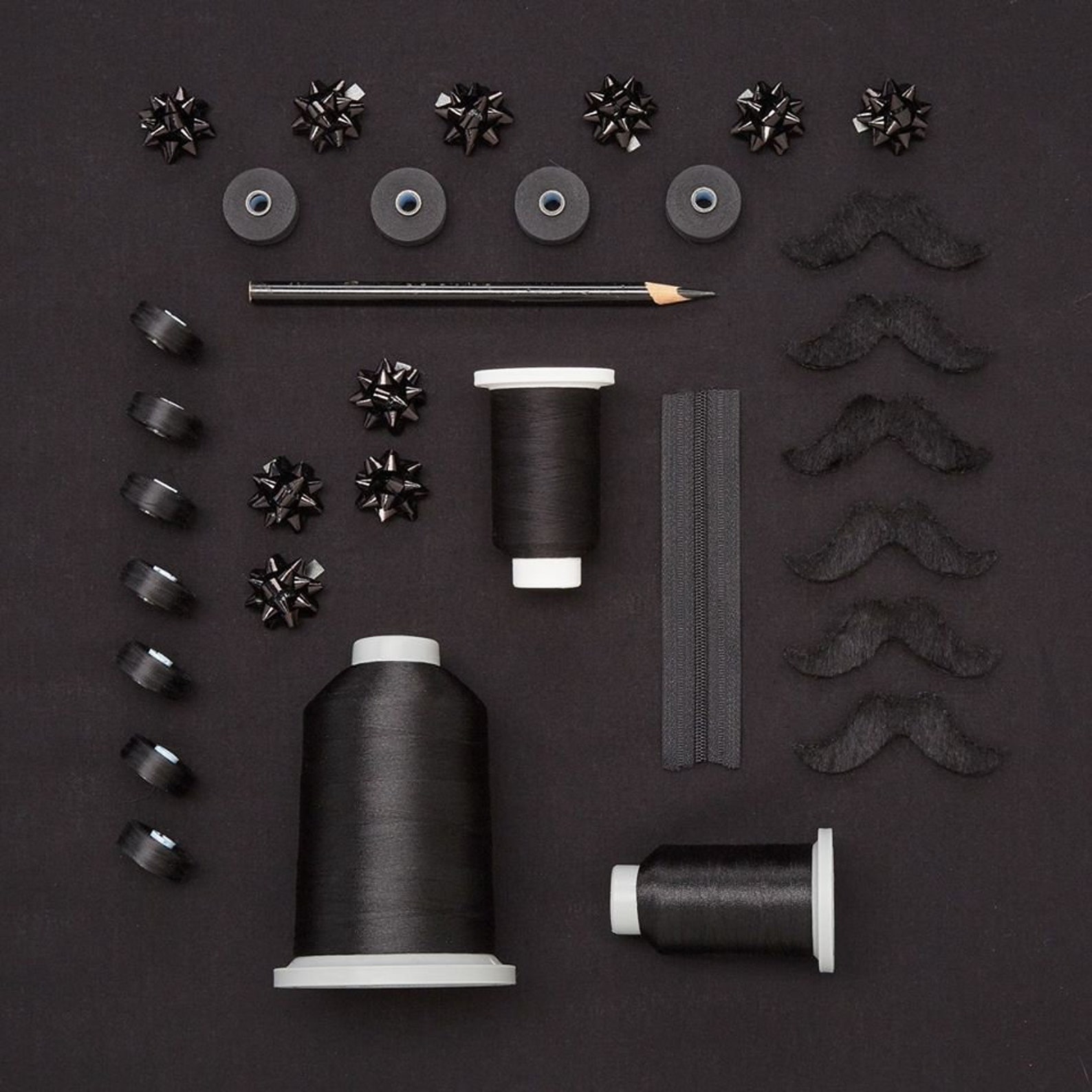 BLACK EMBROIDERY Thread Glide Polyester 5500 Yards 40 Wt. - Etsy