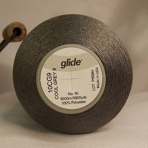 COOL GREY Thread Glide Polyester 5500 Yards, 40 Wt. King Large Spool ...
