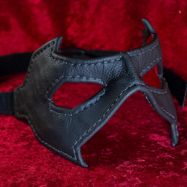 Robin Mask - Etsy