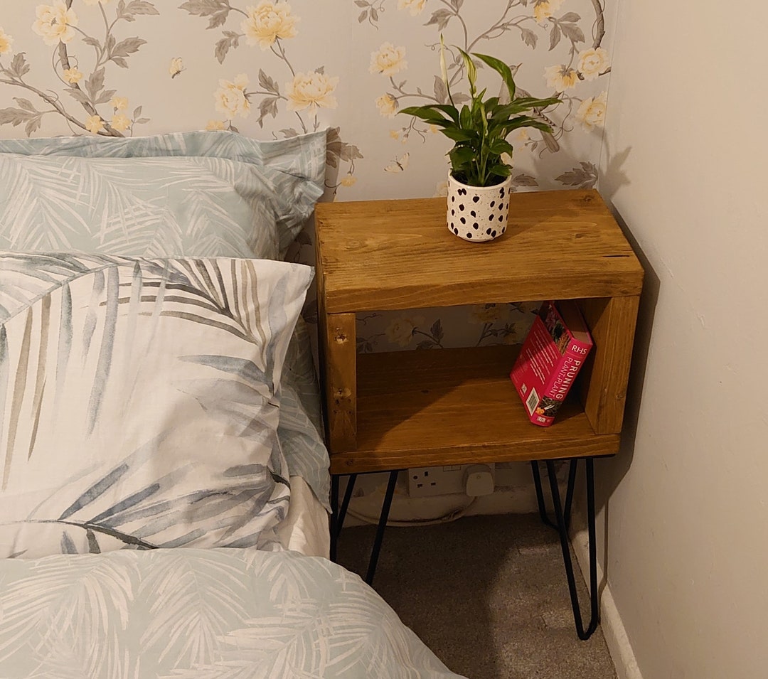 Rustic Wooden Bedside Table: Industrial Nightstand With Reclaimed Wood ...
