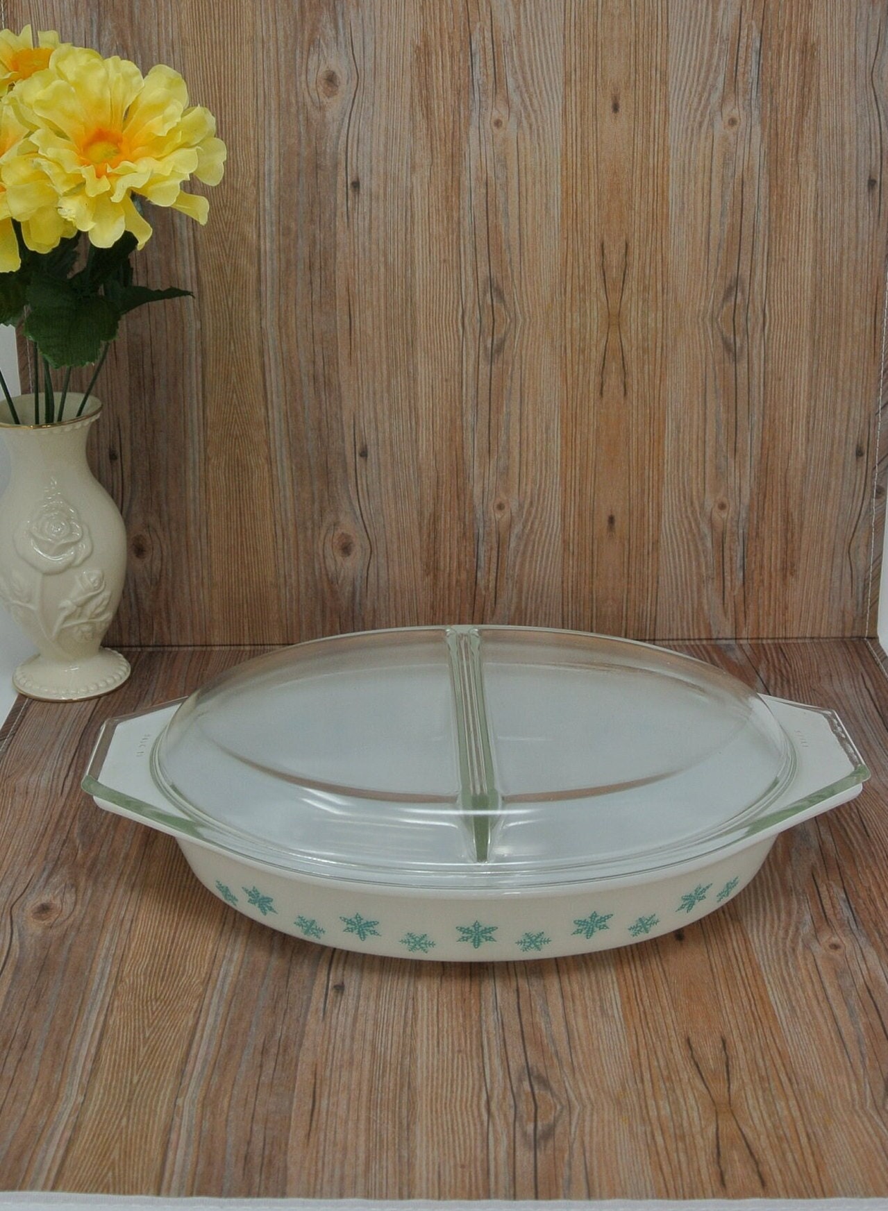 Vintage PYREX Snowflake Pattern White With Turquoise Snowflakes 1 1/2 ...