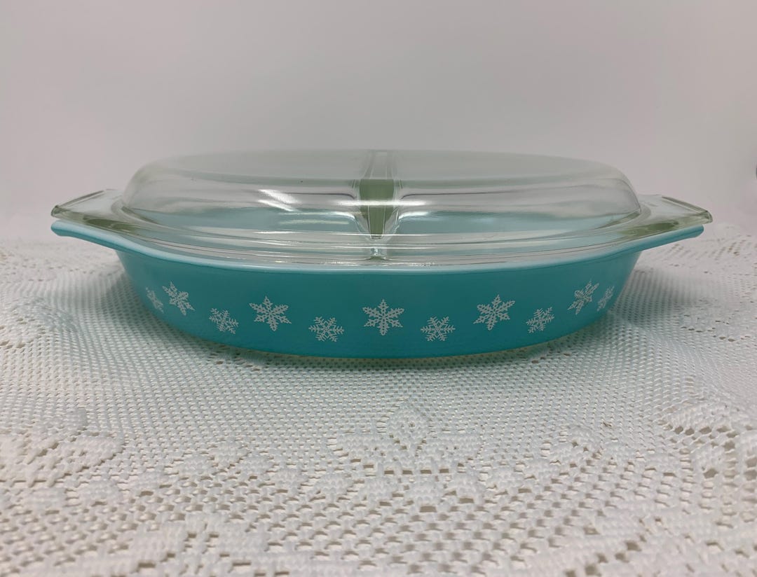 Vintage PYREX Snowflake Pattern Turquoise With White Snowflakes 1 1/2 ...