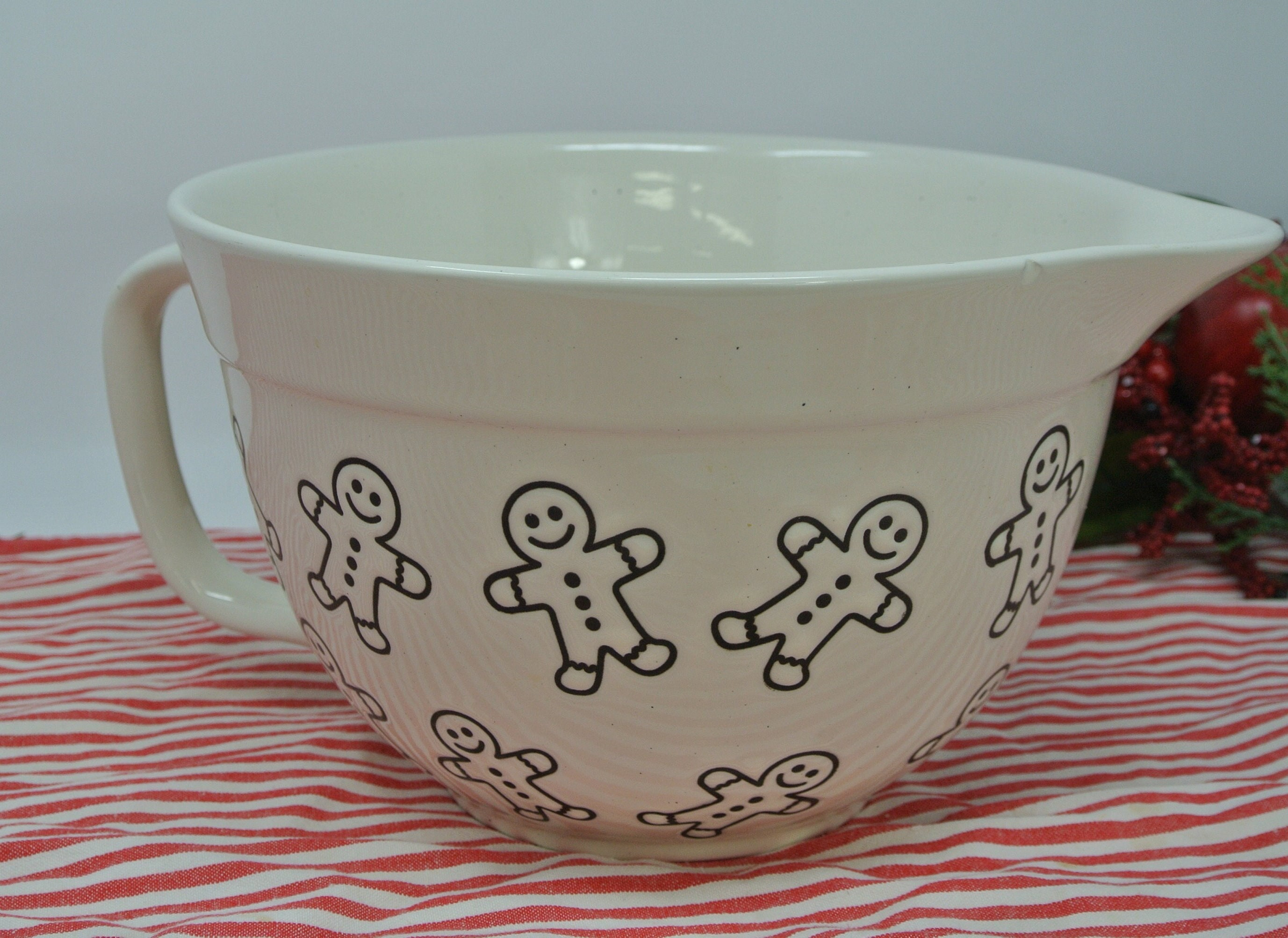 The Bake Shop Gingerbread Man Mixing Batter Bowl With Handle. - Etsy