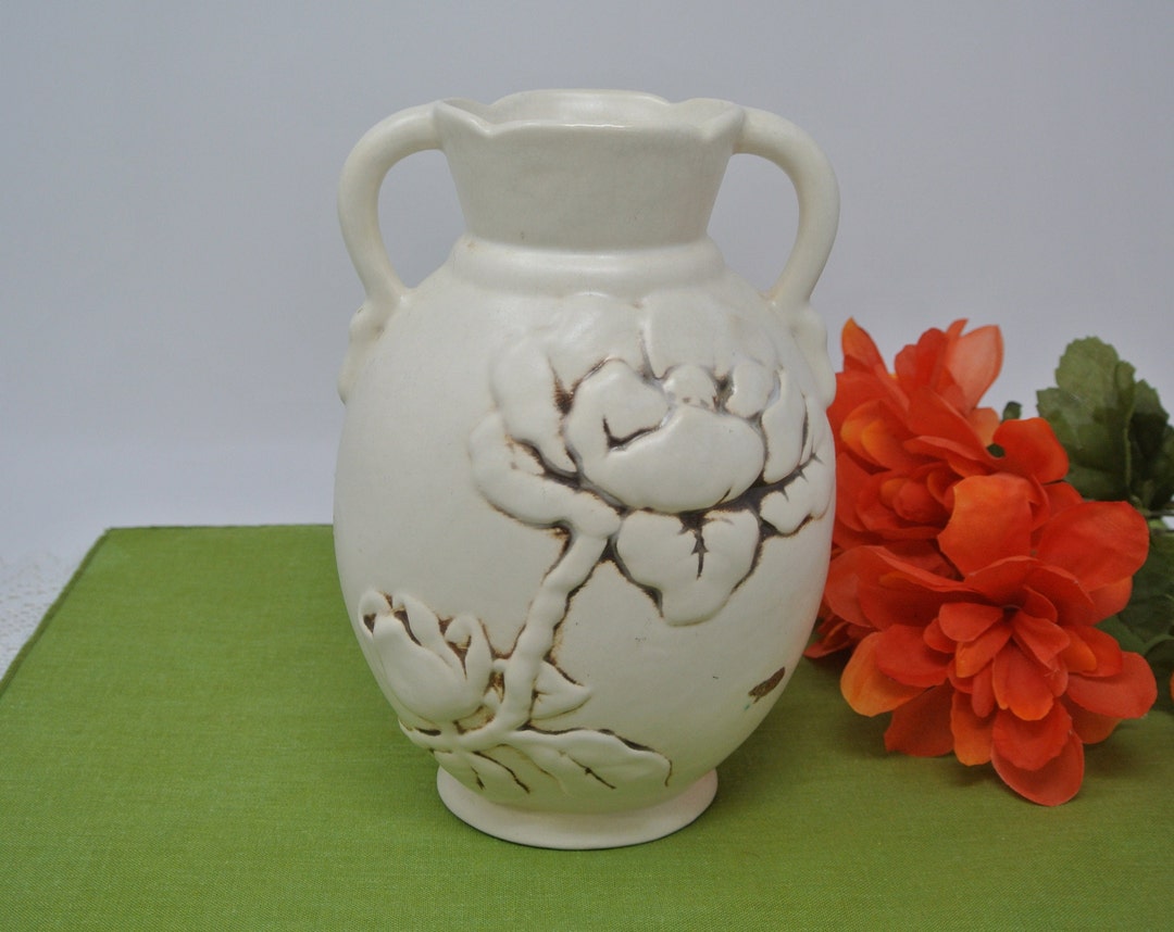 Red Wing Pottery 1940's Magnolia Idea's Vase ~ 9" Tall ~ Double Handles ...