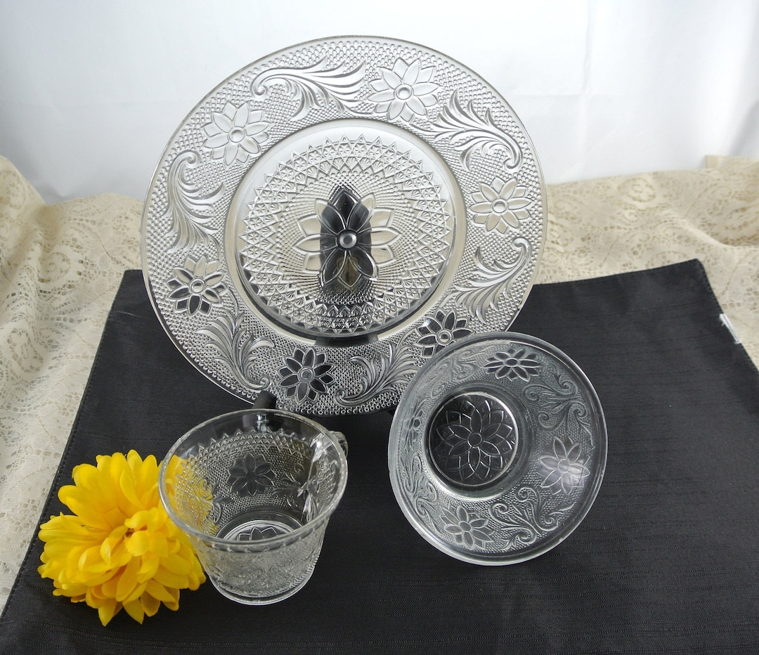Indiana Tiara Glass Sandwich Pattern Dinner Plate, Cup and Bowl Set - Etsy