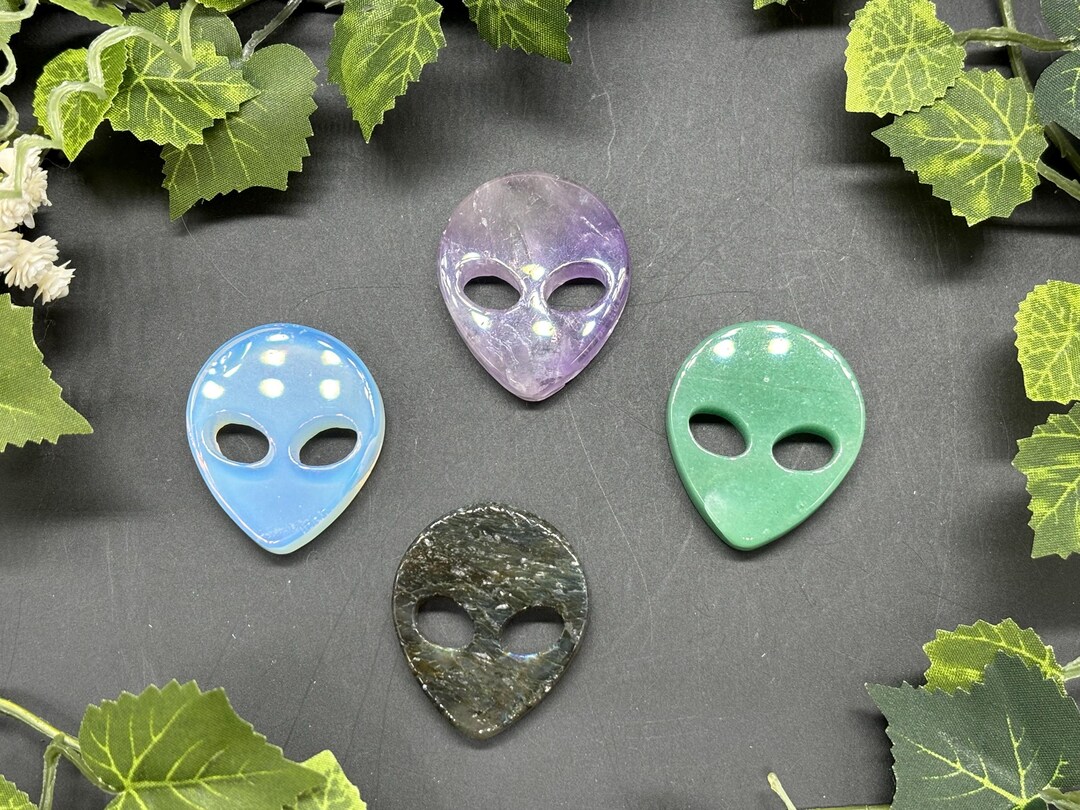 Alien Crystal - Alien Head Crystal - Crystal Alien Head - Carved ...