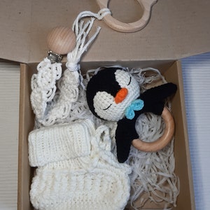 Penguin Baby Boy Gift Box With Penguin Rattle, Knitted Booties & Bonnet ...