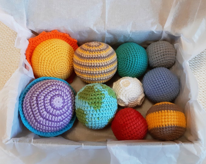Solar System Learn, Crochet Stuffed Planets: Sun, Earth, Moon, Jupiter ...