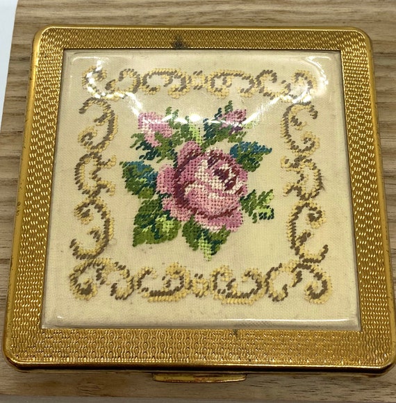 vintage kigu square compact - Gem