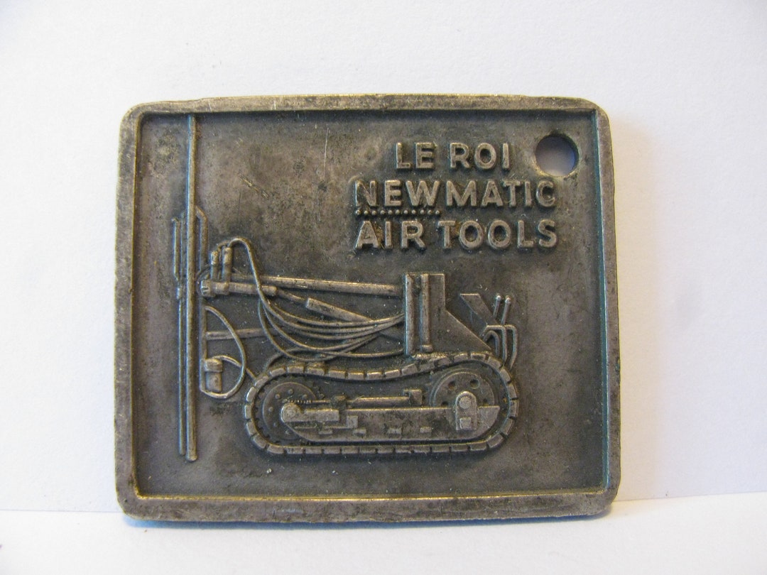 Le Roi Lion Logo & Newmatic Air Tools Double Sided Metal Key Chain ...