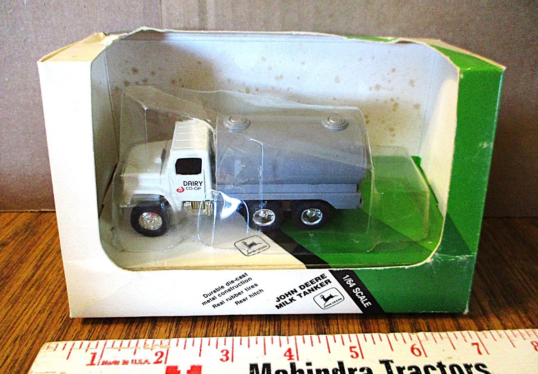 John Deere Milk Truck Tanker Hauler Truck dairy Co-op 1/64 Ertl Toy ...
