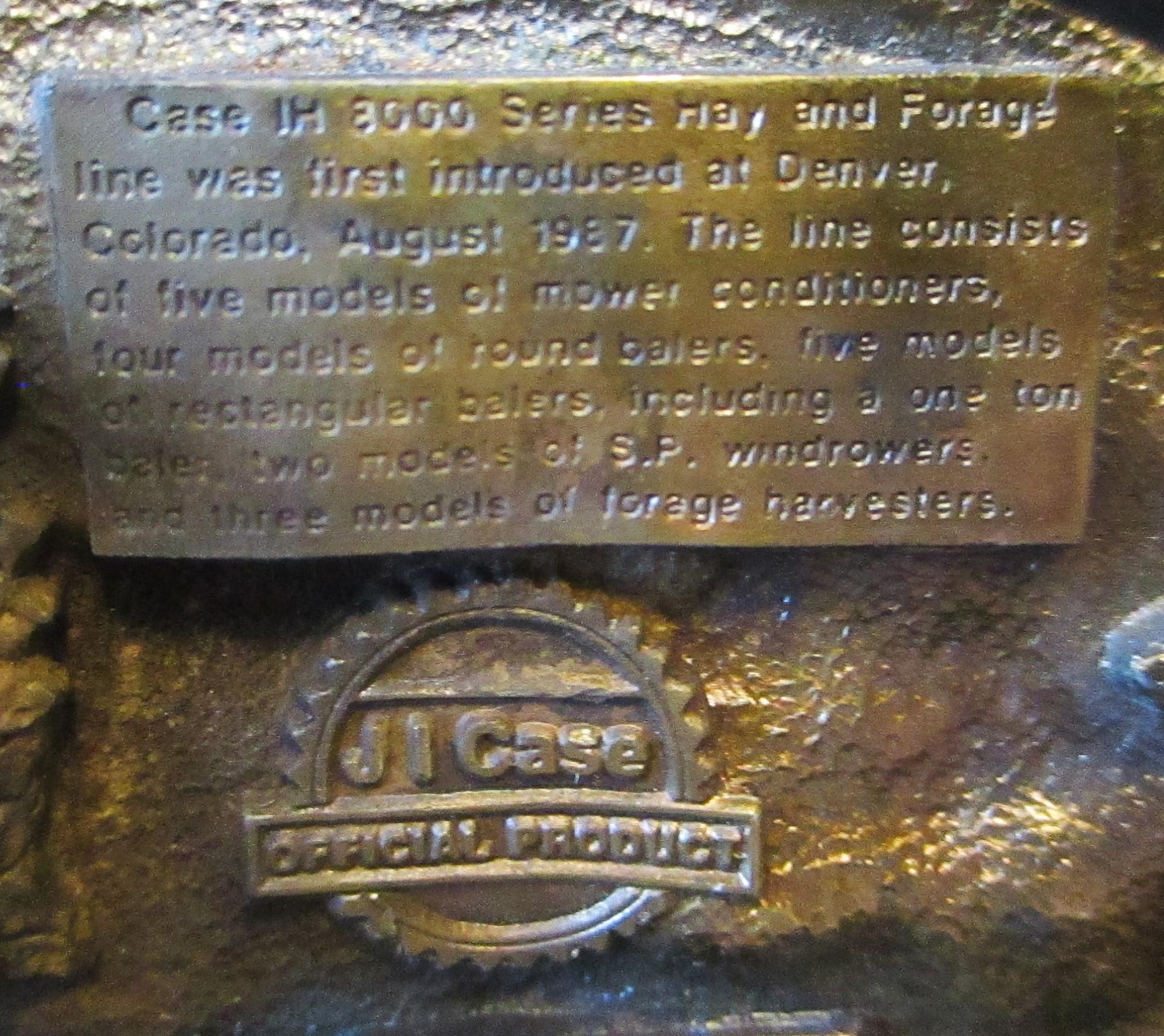 Case IH 8000 Series Hay Forage Equipment - 8540 Square Baler & 685 ...