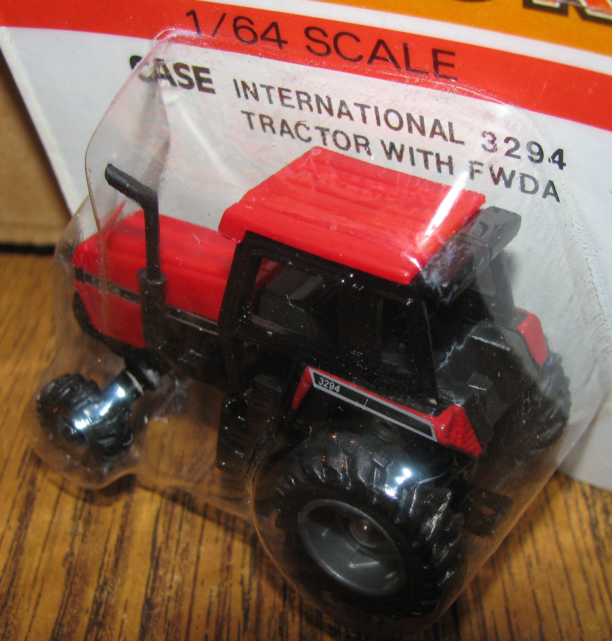 Case IH 3294 Row Crop Tractor With FWDA & Cab 1/64 ERTL Toy #205 Die Cast Metal Collectible ...