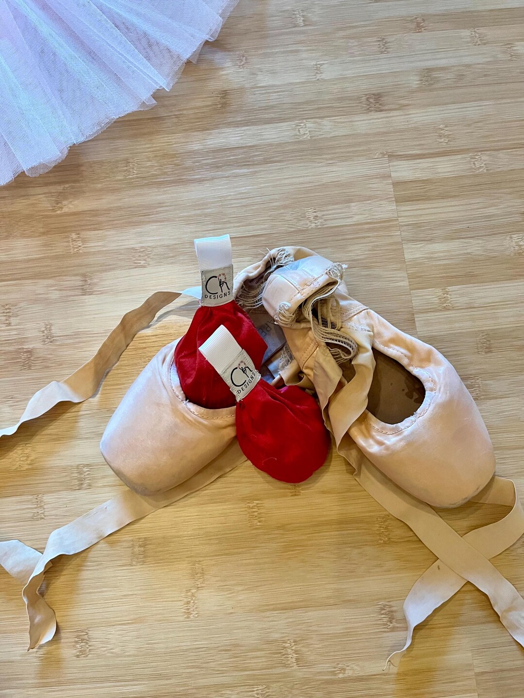 Pointe Shoe Odor Absorbing Inserts-red Silk - Etsy