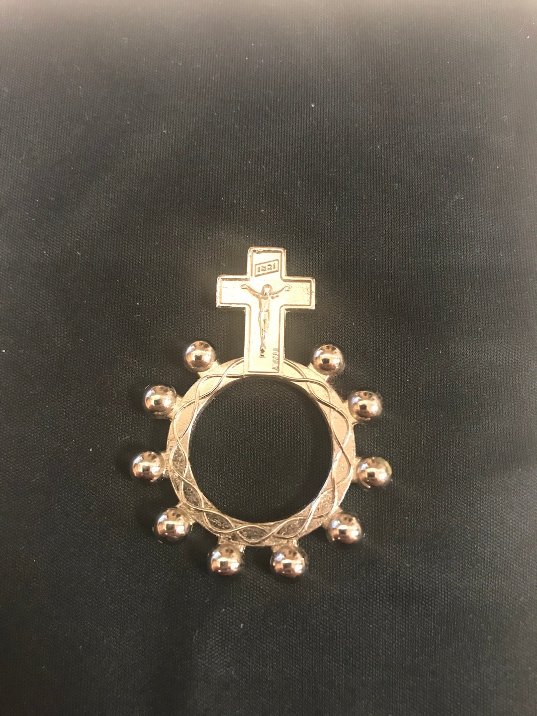 Crucifix Finger Rosary (gold) - Etsy