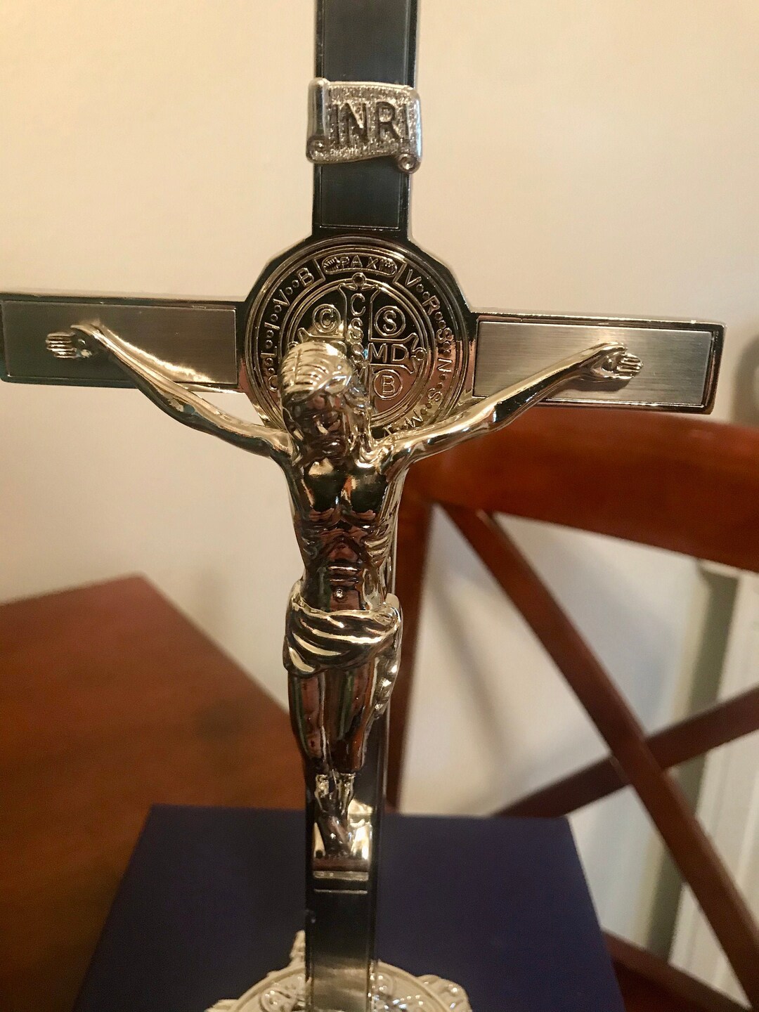 St. Benedict 8 Inch Silver Standing Crucifix Desk Cross - Etsy