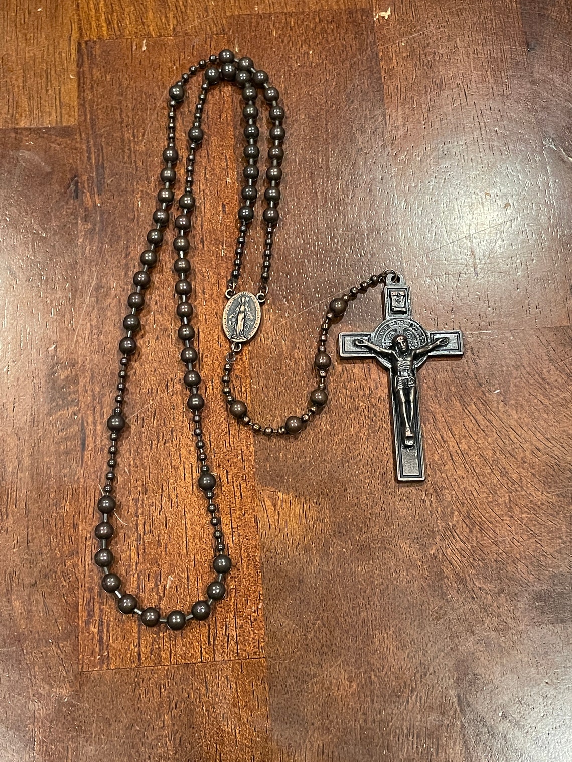 Combat Rosary St. Benedict 3 Inch Crucifix & Red St. Benedict Pouch ...