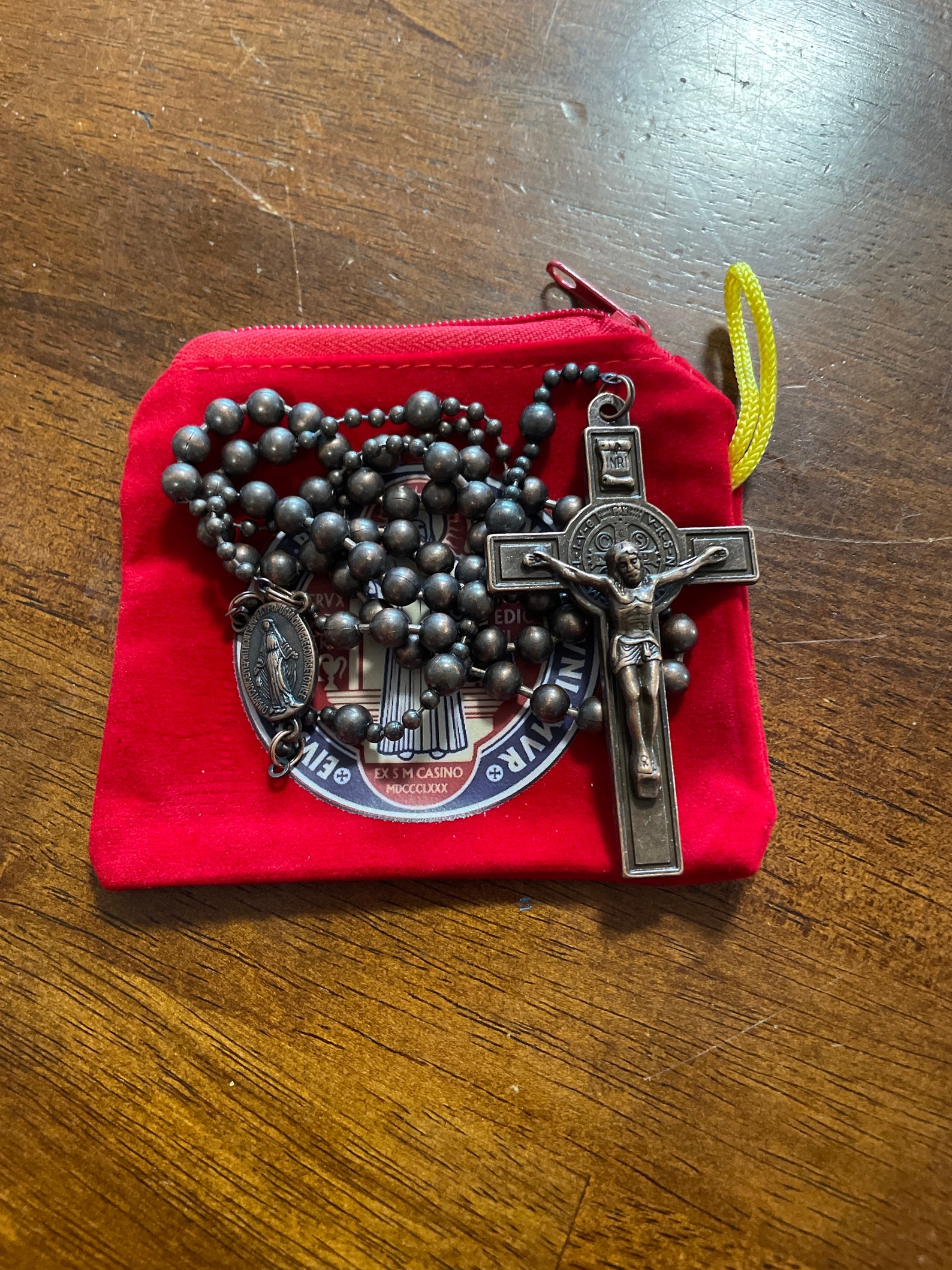 Combat Rosary St. Benedict 3 Inch Crucifix & Red St. Benedict Pouch ...