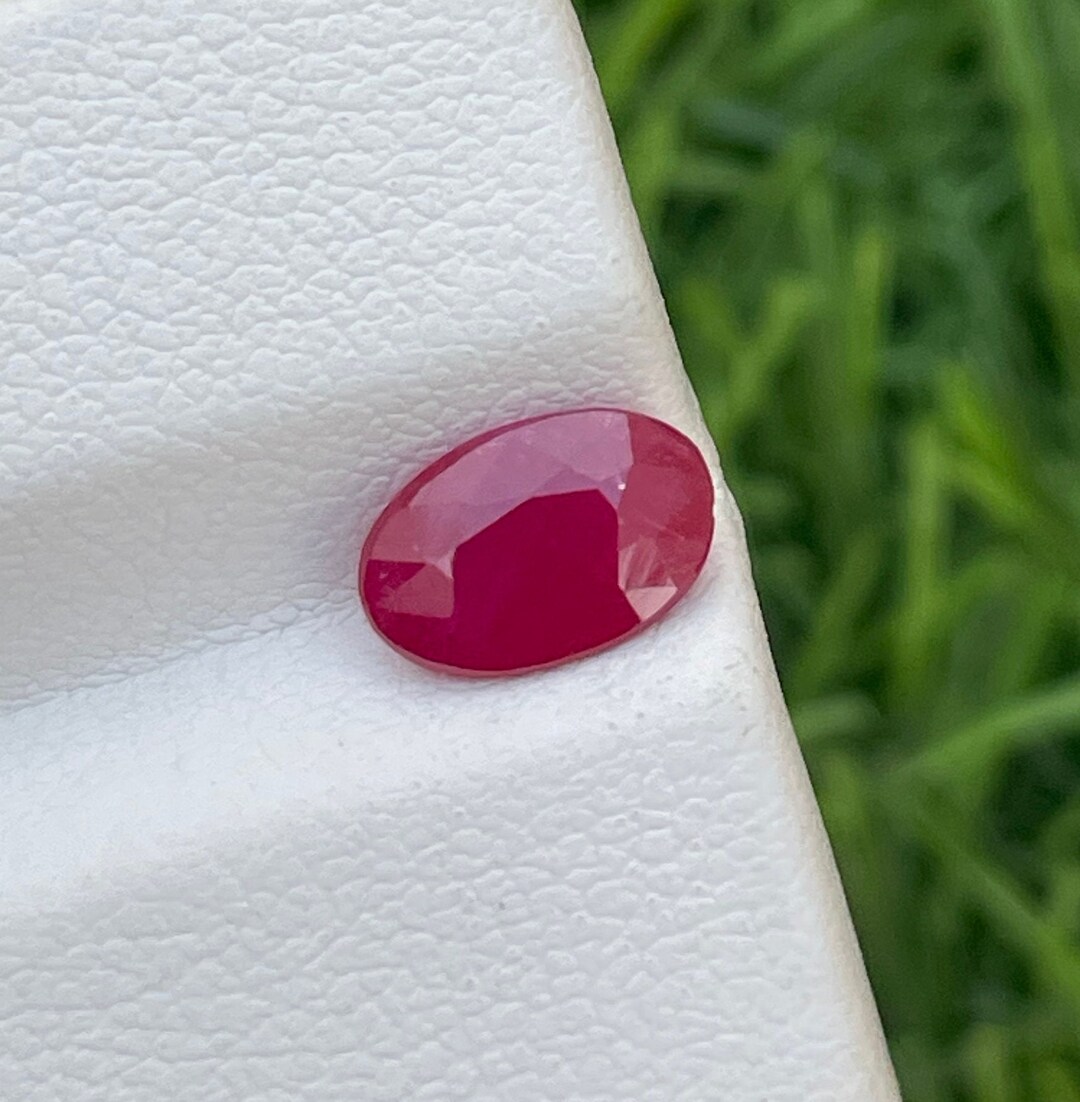 IGITL Certified Natural Ruby Loose Gemstone Oval Shape, 1.44 Carats, 8. ...