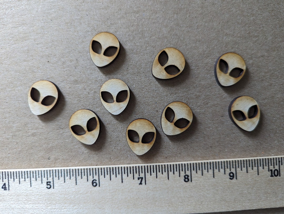 24 Teeny Tiny Wooden Alien Heads - Etsy