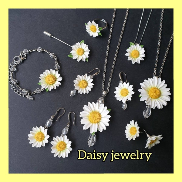 Daisy Necklace - Etsy