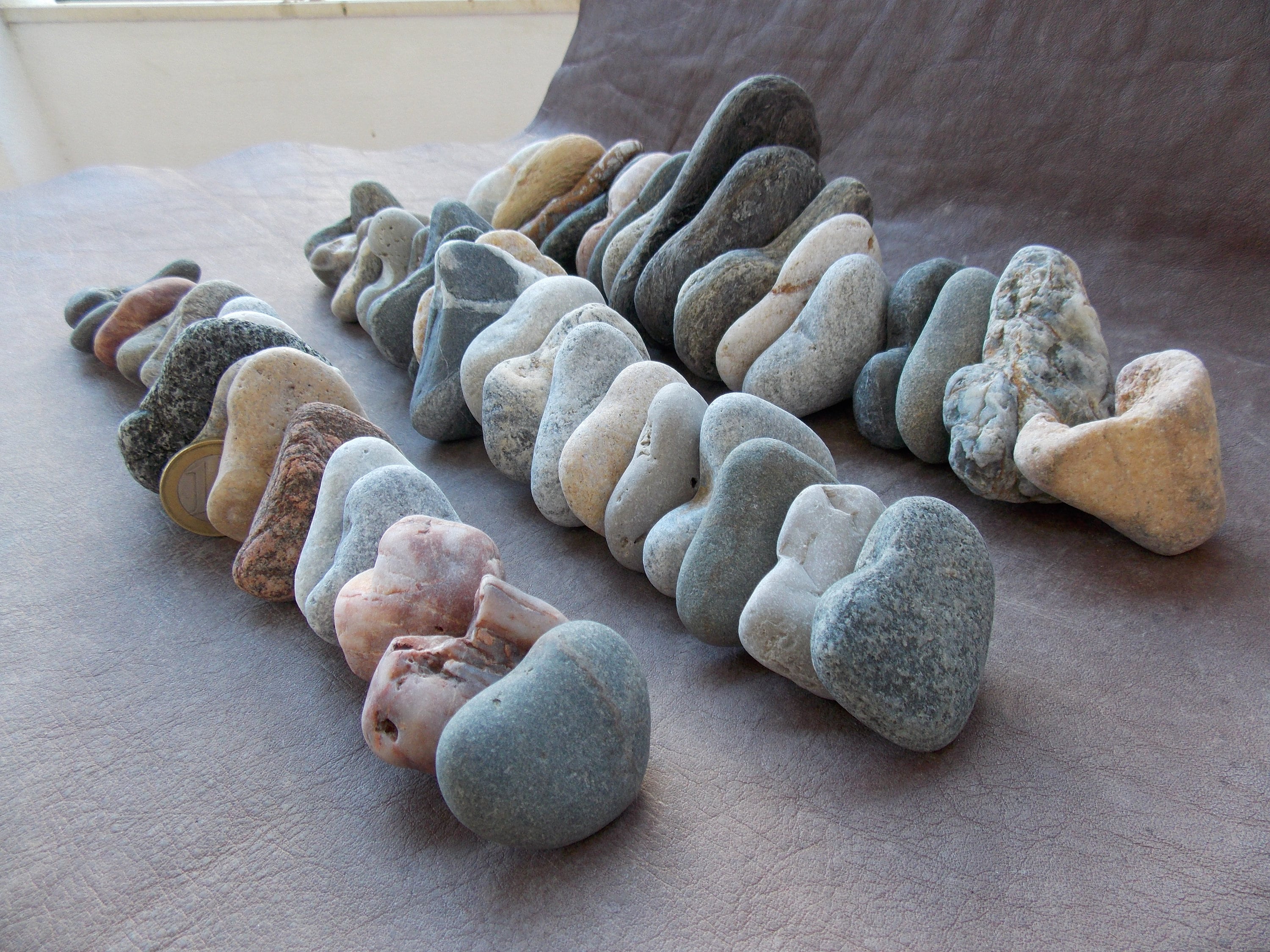 50 Big love stones Natural heart shaped sea rocks Beach | Etsy