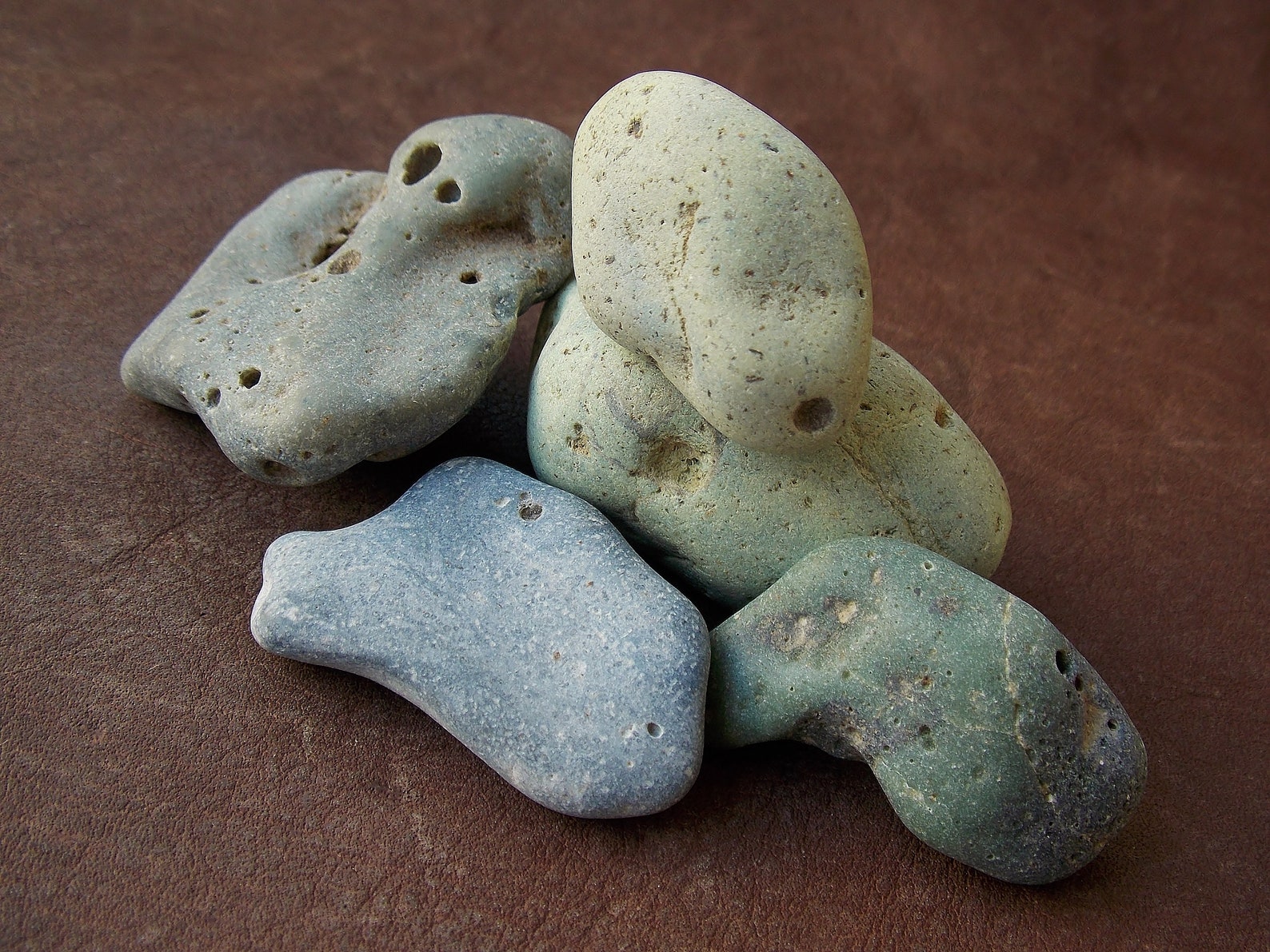 5 Unusual slag rocks Rare blue and green beach slag stones | Etsy