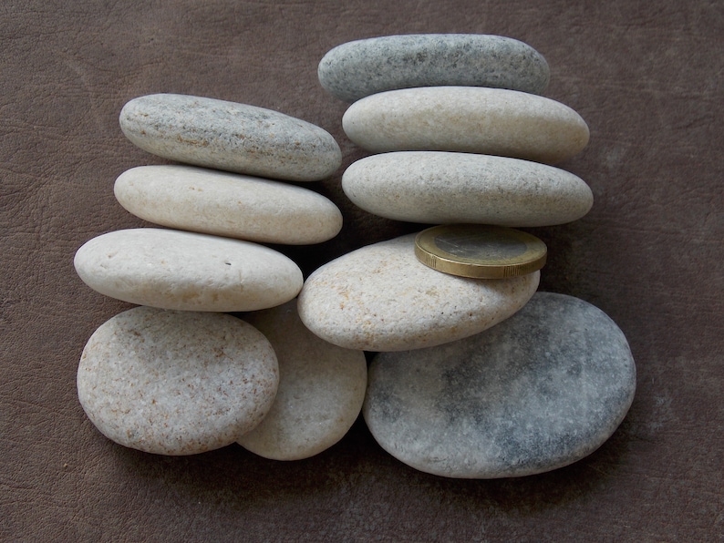 10 Flat Oval Shaped Beach Rocks for Pebble Art Mandala - Etsy