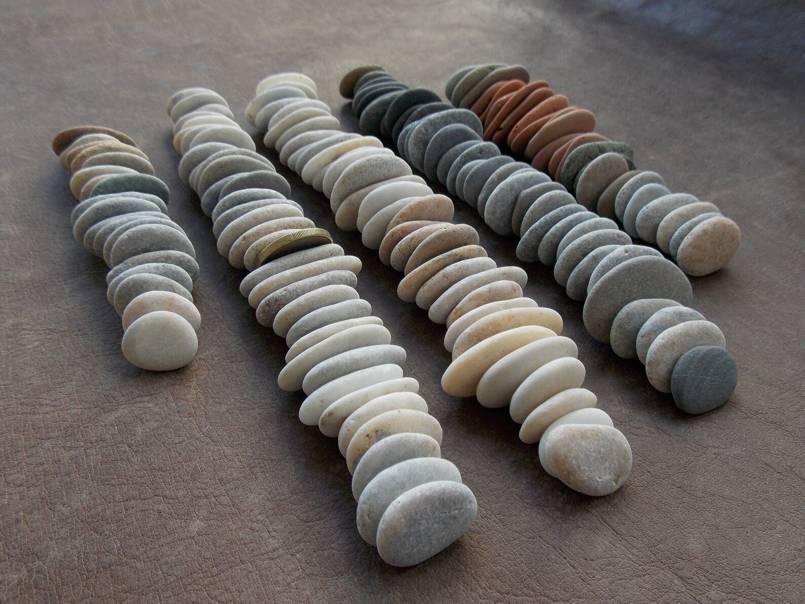 150 Small Oval and Round Mediterranean Sea Stones for Pebble - Etsy
