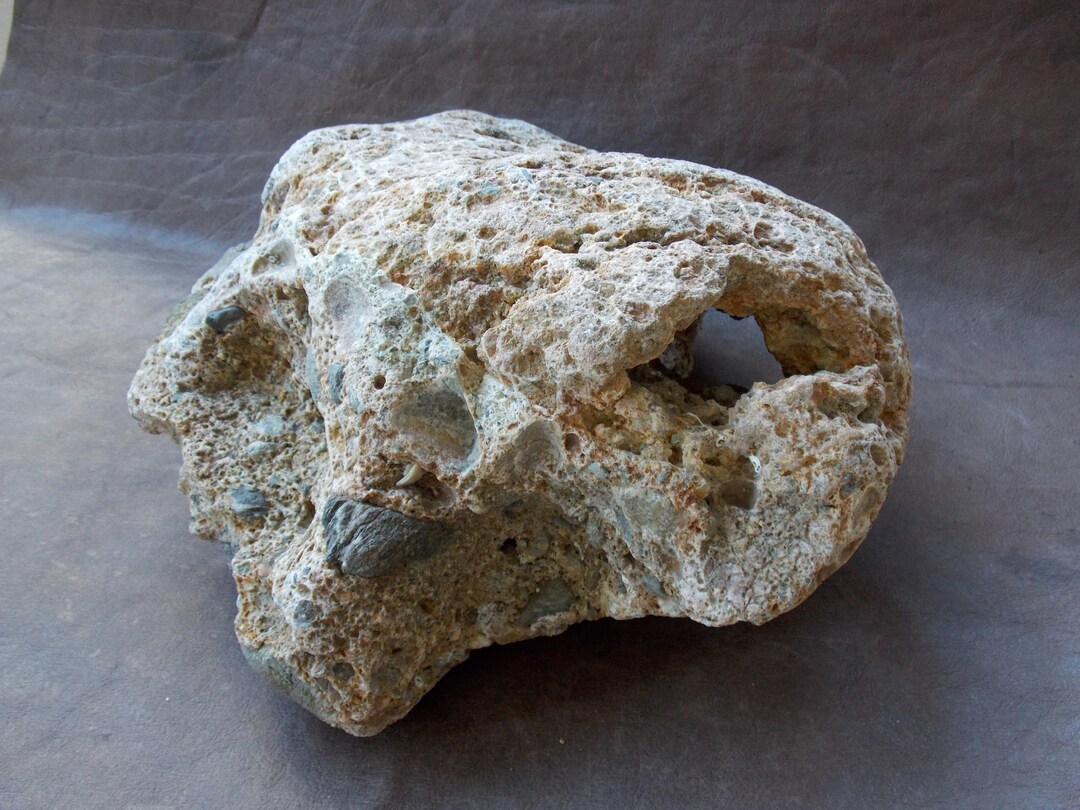 Large Limestone Aquarium Rock: Fish Hideout, Terrarium Decor (28x22cm ...