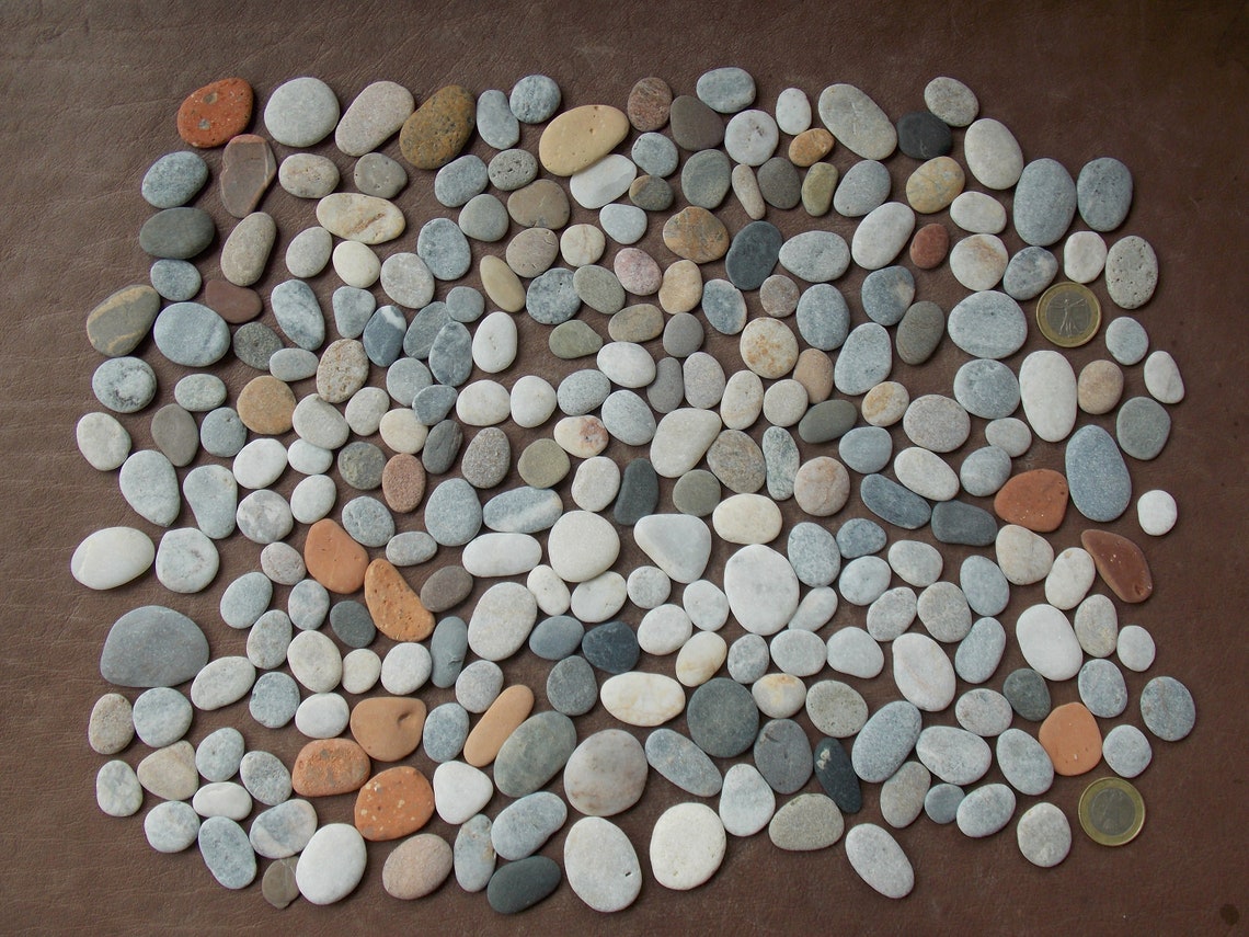 250 Assorted Flat Sea Stones for Pebble Art; Small Craft Stones; Smooth ...