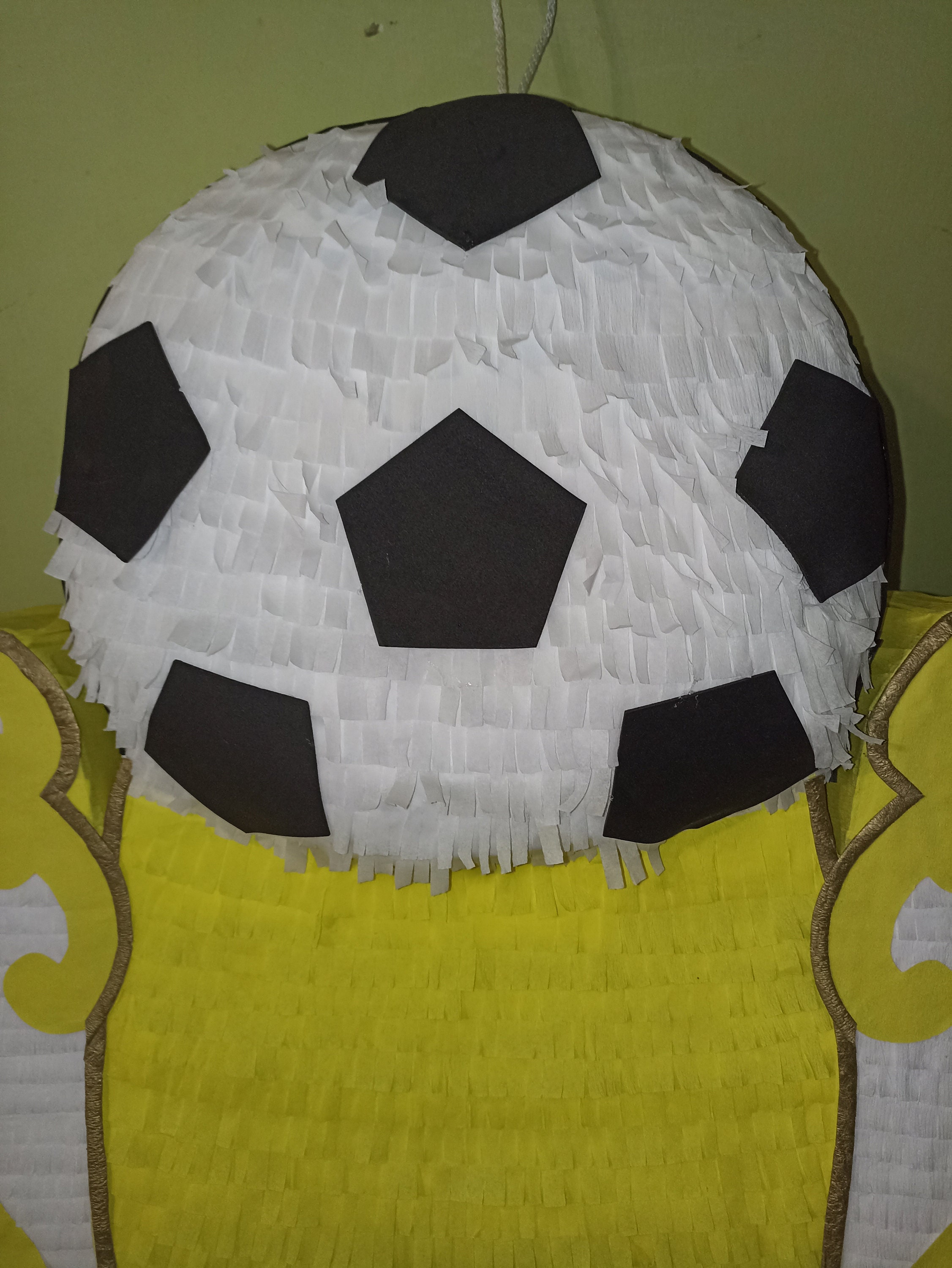 Soccer Trofeo Pinata for Boy, Football Game Party, Sports Birthday ...