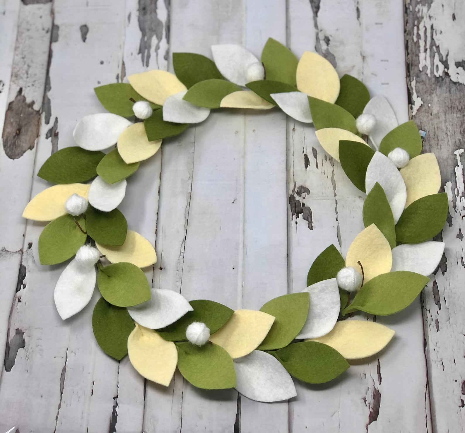 Contemporary Modern Felt and Yarn Ball Spring Wreath feltwreath - Etsy