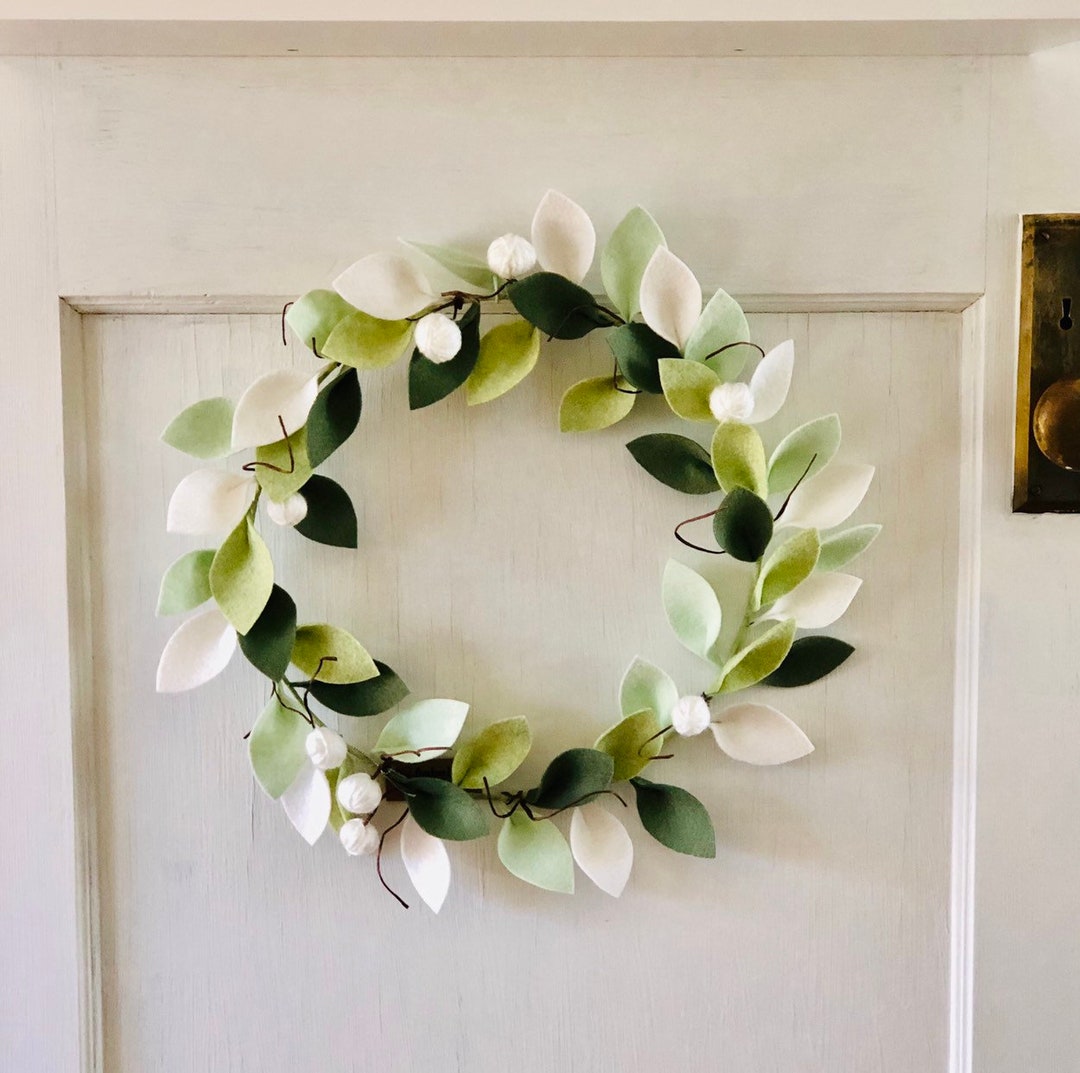 Contemporary Modern Felt Wreath #feltwreath - Etsy