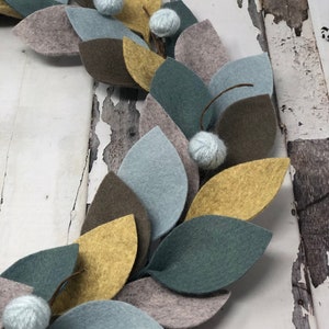 Contemporary Modern Felt Wreath, Home Decor, Housewarming, Gift for Her ...