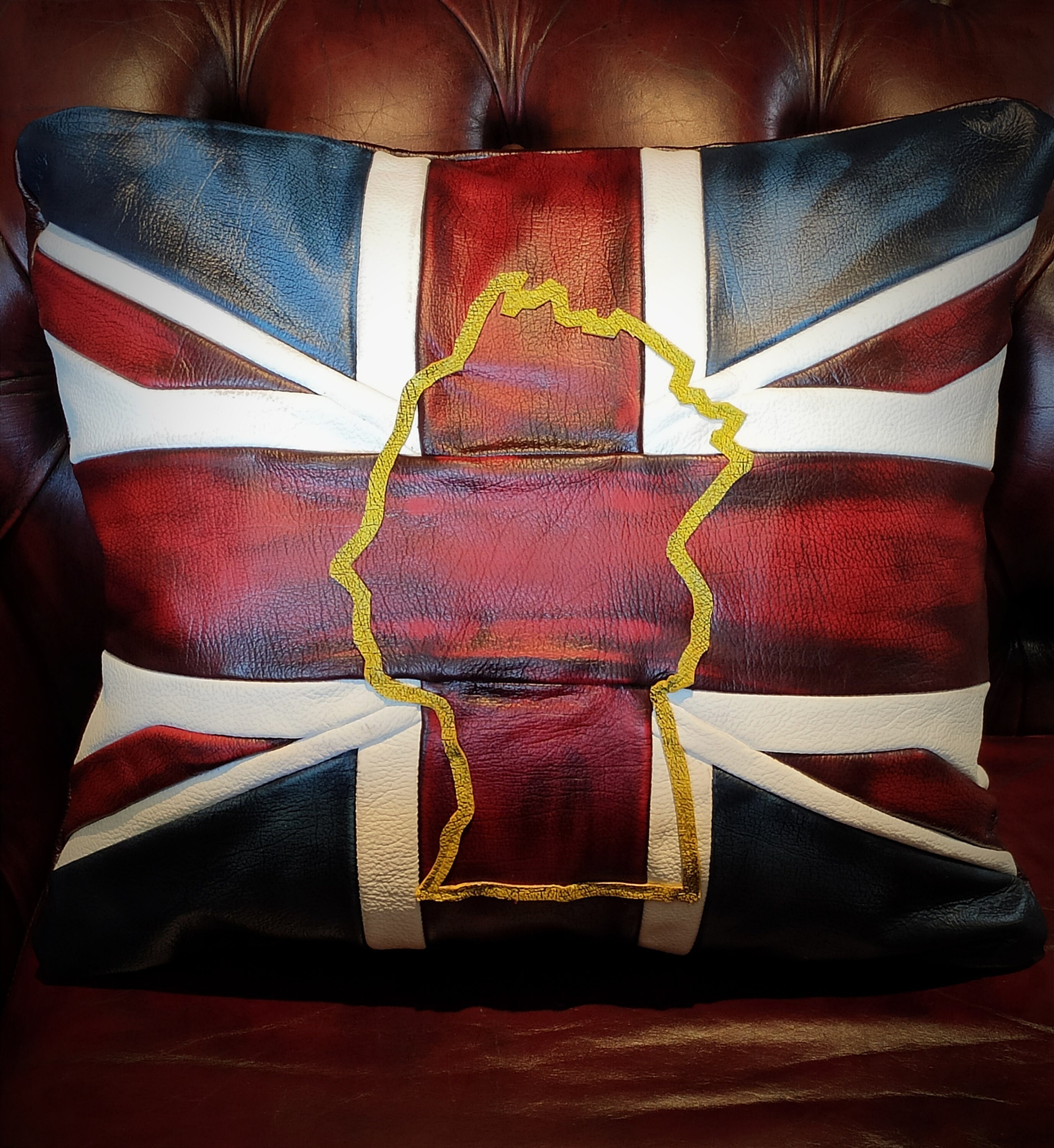 QUEEN Commemorial Union Jack Flag Leather Cushions UK Handmade in Italy ...