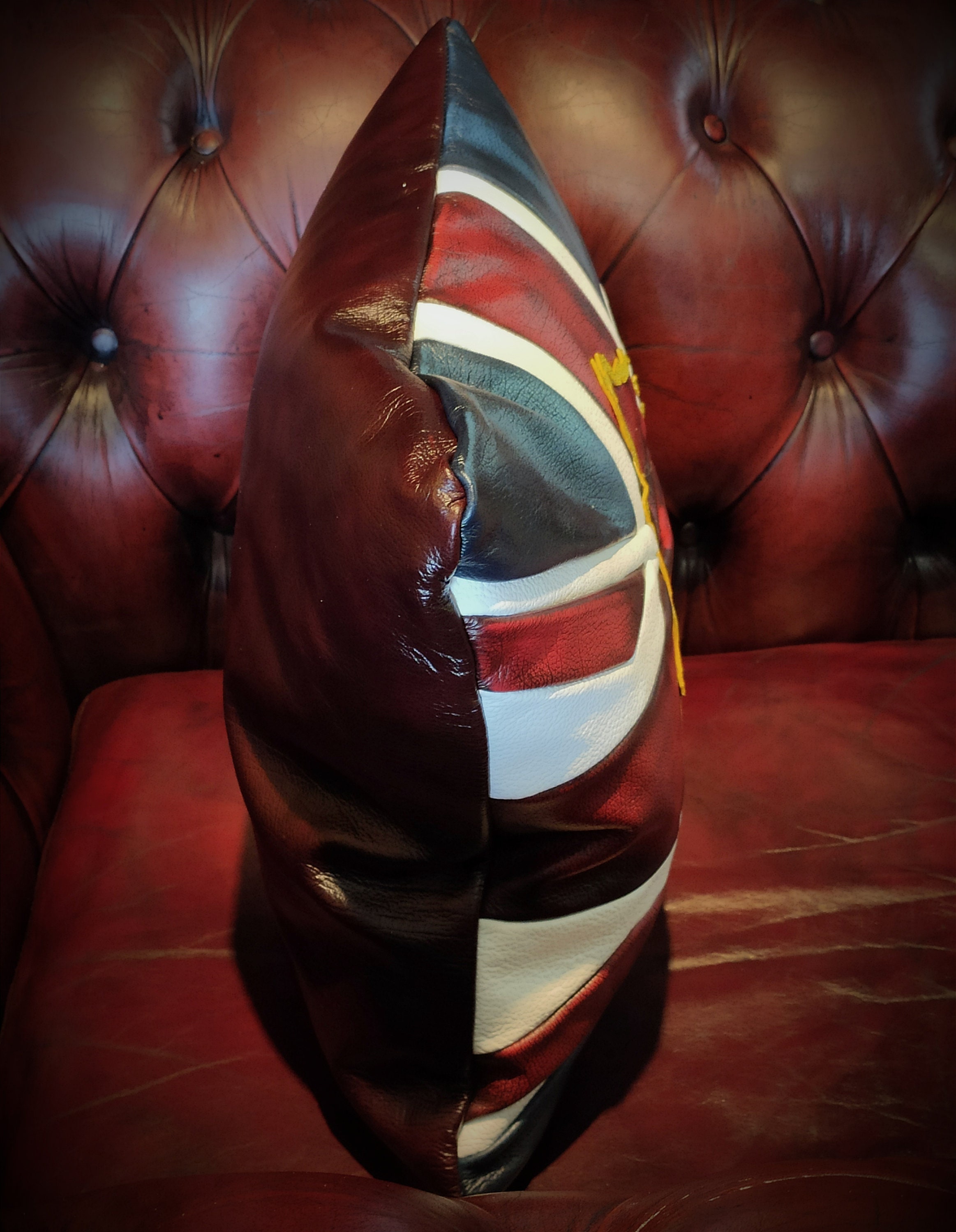 QUEEN Commemorial Union Jack Flag Leather Cushions UK Handmade in Italy ...