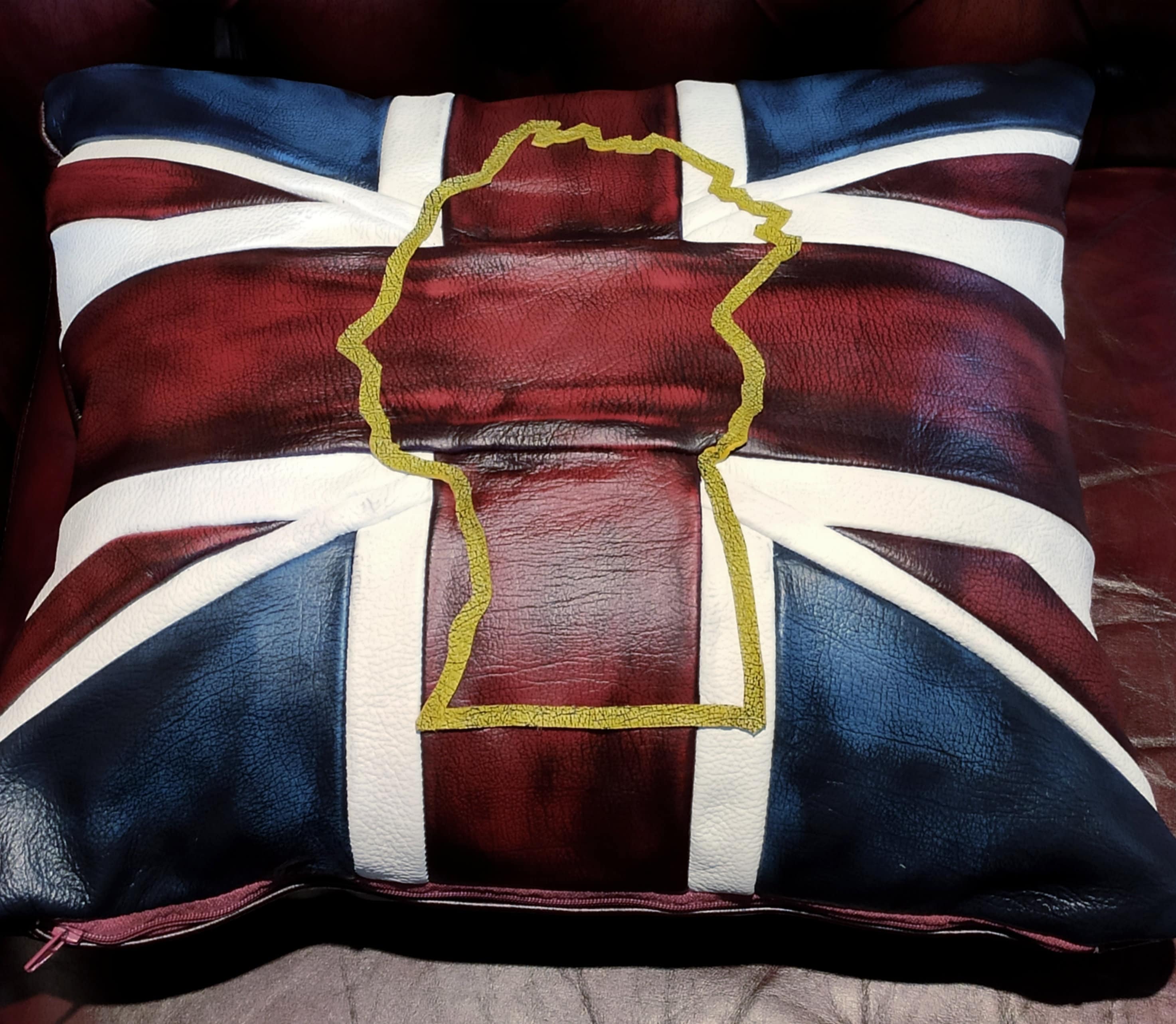 QUEEN Commemorial Union Jack Flag Leather Cushions UK Handmade in Italy ...