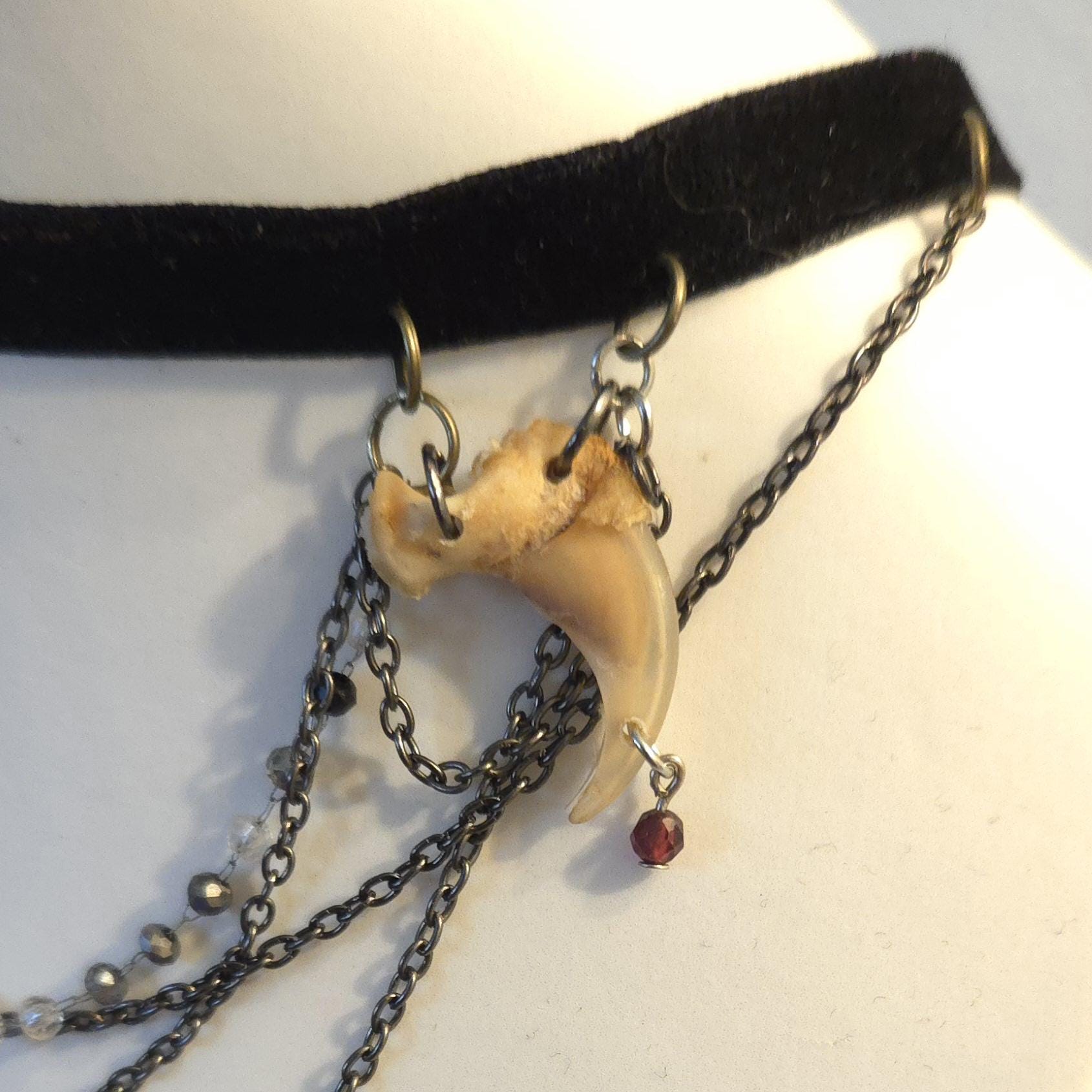 Hunter Huntress Gothic Bobcat Claw Garnet Choker - Etsy