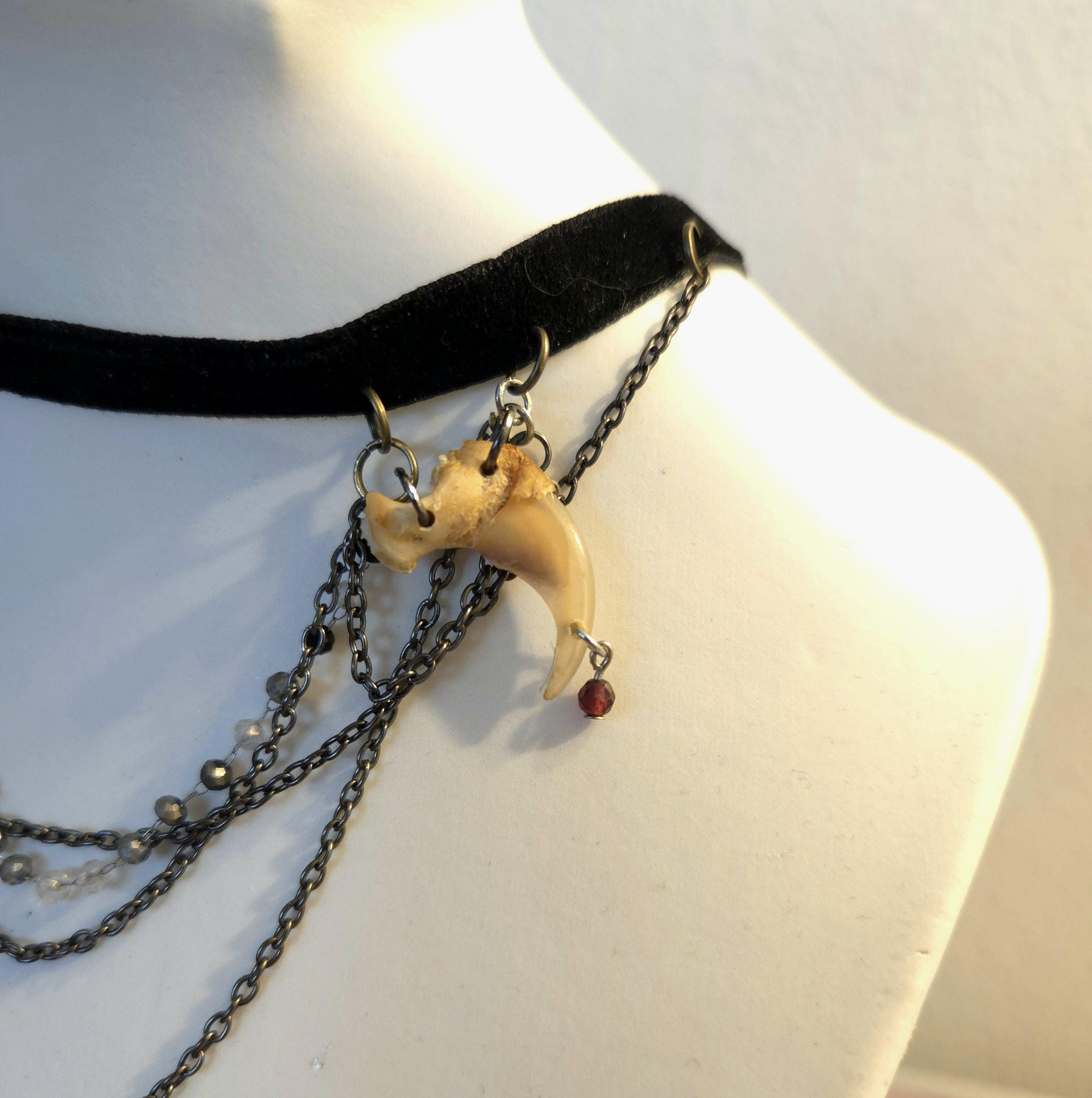 Hunter Huntress Gothic Bobcat Claw Garnet Choker - Etsy