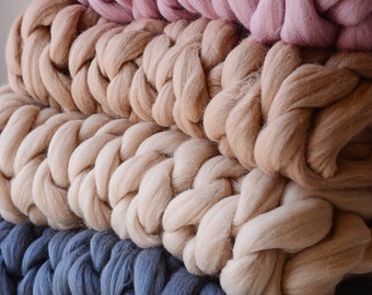 Chunky Knit Blanket Chunky Yarn Home Decor by ChunkyWoolStudio